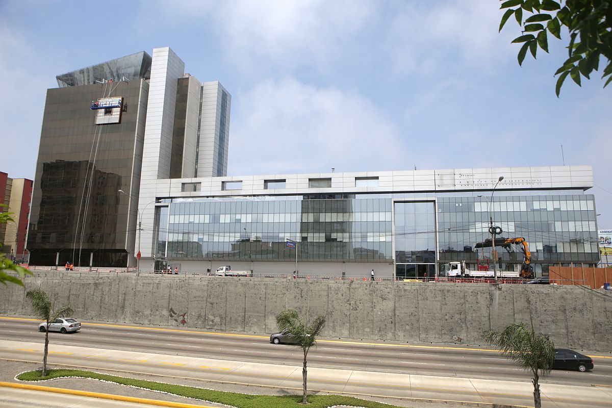 Aenza escindiría de su unidad de construcción y se centraría en ...