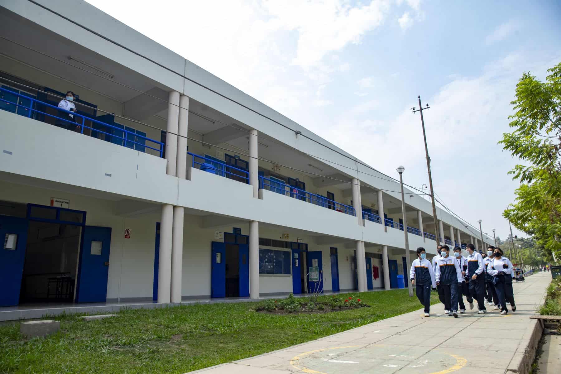 Mayor inversión extranjera en desarrollo de infraestructura educativa