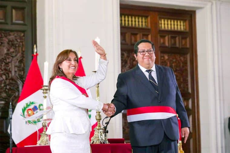 Alex Alonso Contreras Miranda es el nuevo ministro de Economía y Finanzas