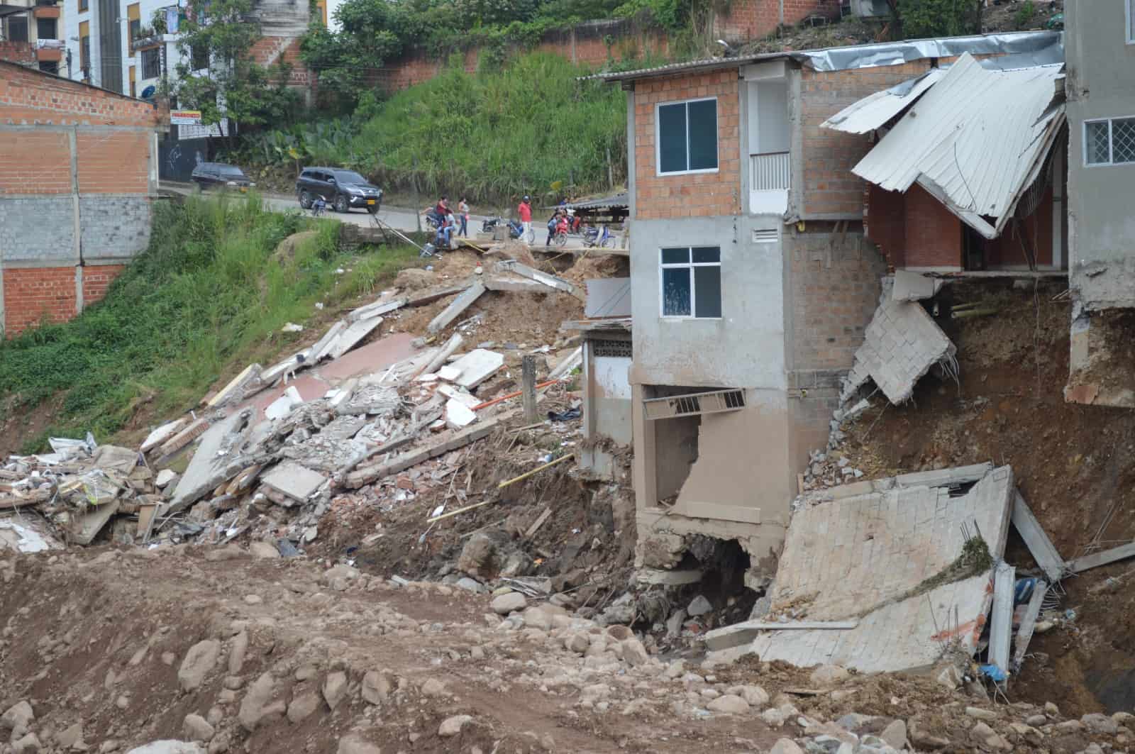 Adi Perú La Falta De Gestión De Las Autoridades Frente A La
