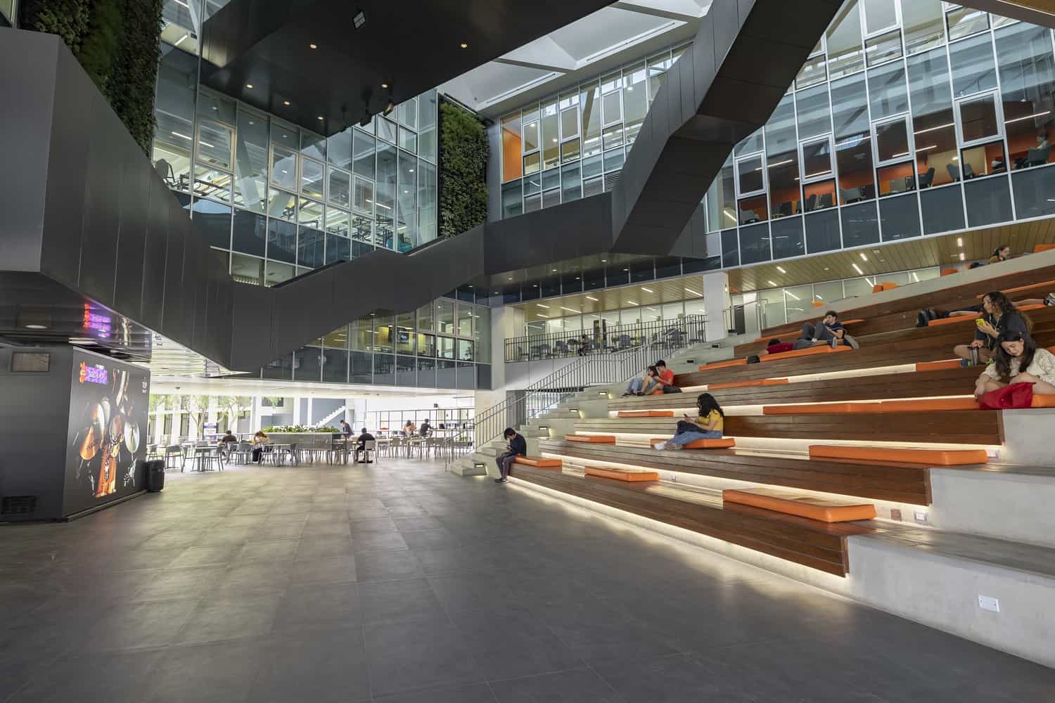 Universidad peruana recibe premios internacionales de diseño y arquitectura